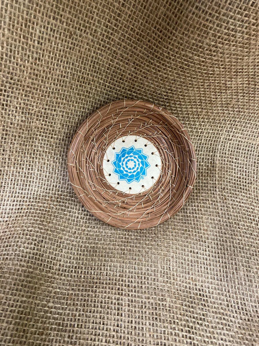 Small Pinecone Patchwork Basket Turquoise – LumbeeJewelry.com